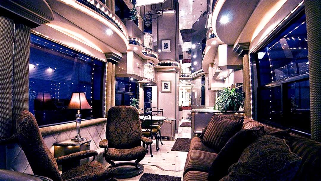 比五星酒店还豪华的房车!配置应有尽有,堪称移动的“汤臣一品”