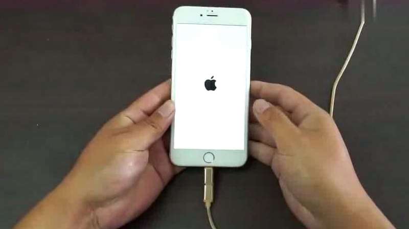 淘来一台iPhone6plus,打开一看是个黑苹果,刷机看看会不会翻车