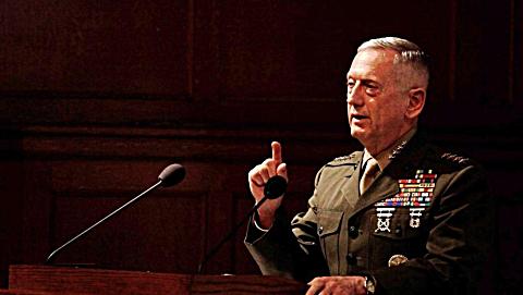 外媒称美国最快在8月对伊朗开战 美国防部长公开说了这些话