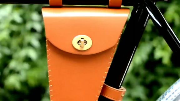 复古自行车三角包,适合各类钢架自行车,可以装手机工具等