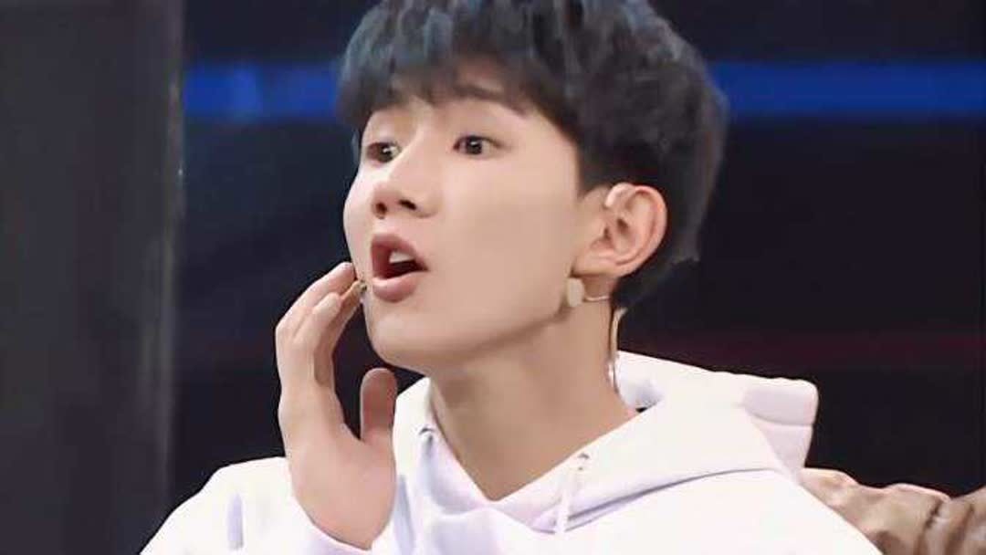 张国立李晨卖力表演,王源连续答对,智商实在是高丨王牌对王牌