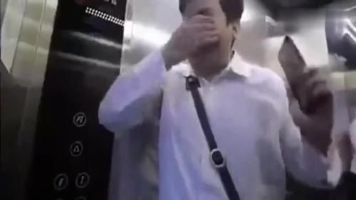 新冠肺炎宣传短片,印度三哥再一次向世界证明戴口罩的重要性