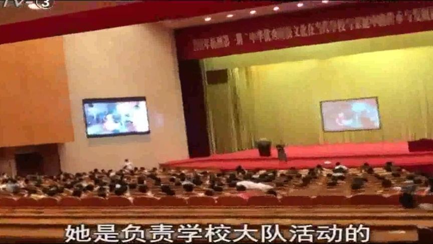 家长接学校通知去听教育讲座,还要写感想,可听完家长们都怒了