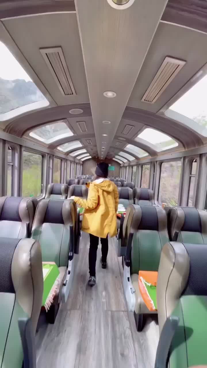 到达秘鲁奇迹之前的美好时光 秘鲁印加铁路(Inca Rail)拥有舒适的座位...