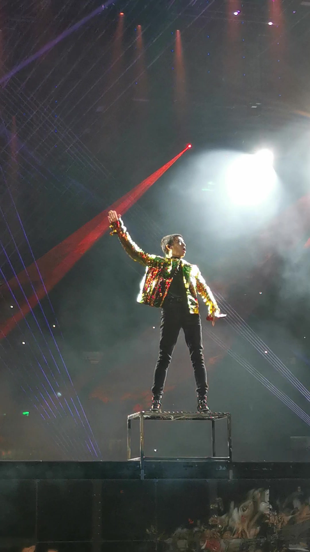 华晨宇火星演唱会,宇宙级能量接收现场