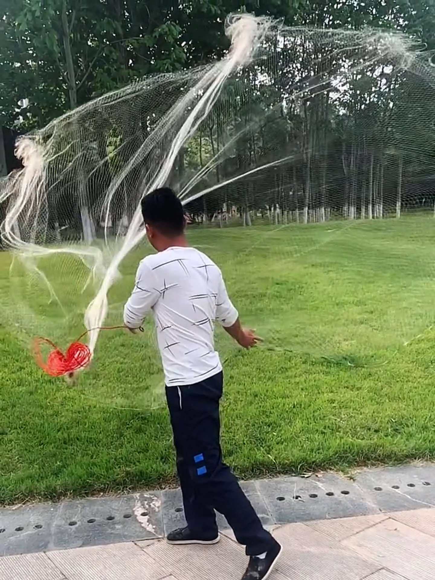 感谢朋友们的支持#怎么撒鱼网视频教程 #户外撒网捕鱼 #撒网...