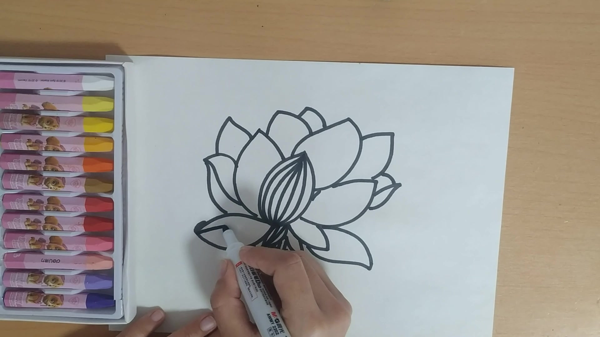 #每日挑战# 第13集#简笔画线描荷花的画法视频教学步骤,三分钟搞定,...