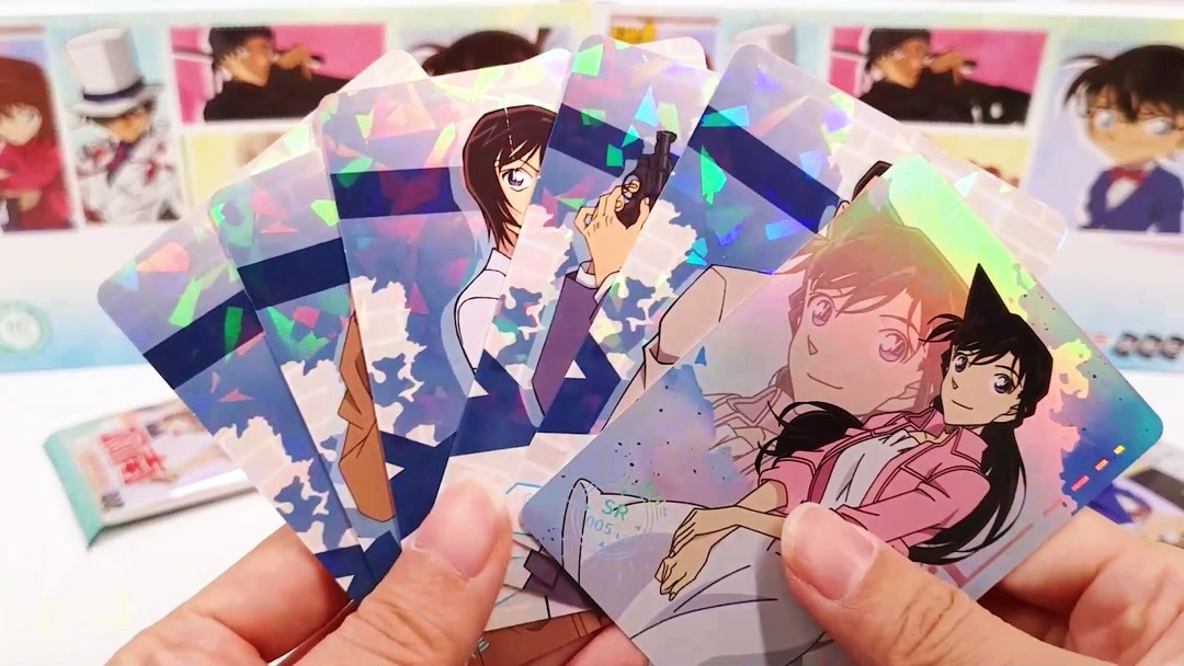 名侦探柯南收藏卡洞悉包拆箱 收集到超多帅气的警官卡片