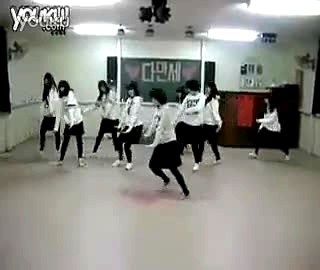 韩国中学生简单易学舞蹈【重逢的世界】(流畅)