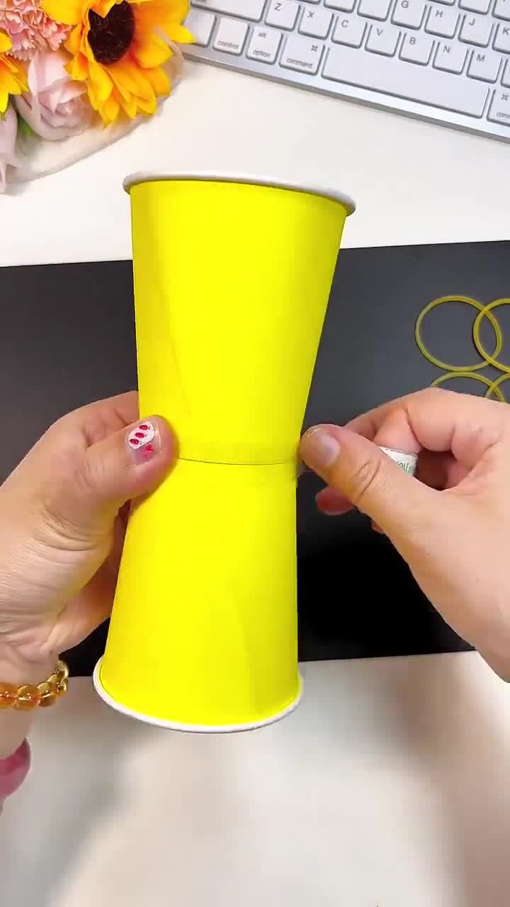 纸杯飞行器来喽,和孩子一起试一下吧