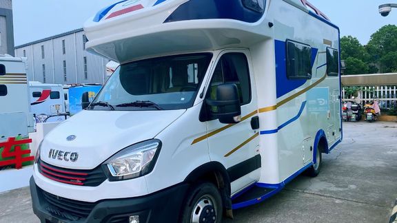 到一台落地55万的高配二手房车,车况9.5成新以上,现在值多少钱