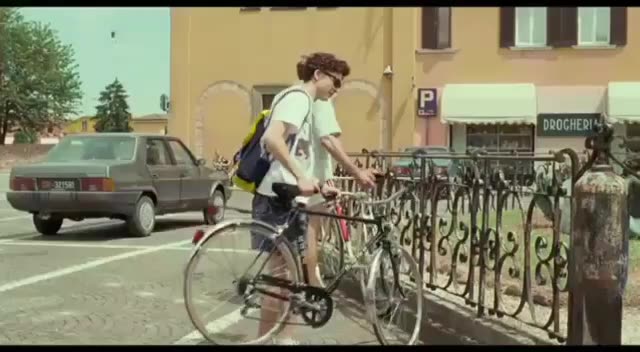 《请以你的名字呼唤我》 新片段