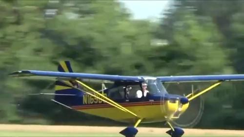 螺旋桨固定翼私人飞机,特技飞行,低空穿越,佩服
