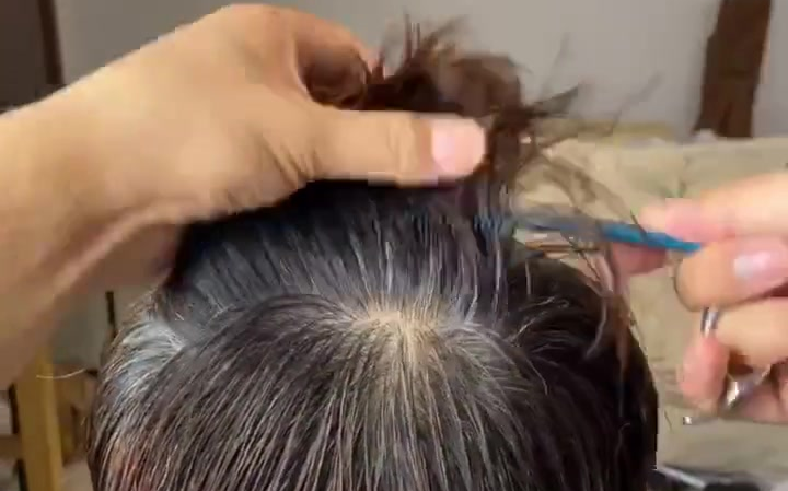 零基础在家理发教程。理发教程 在家自己理发 美发 学理发