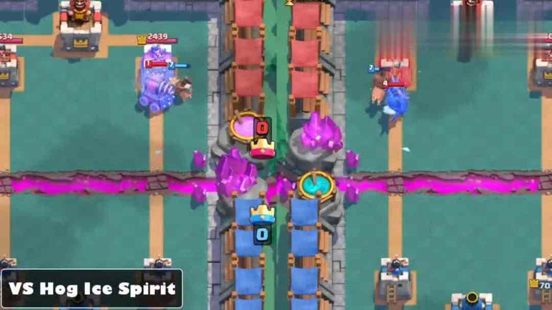 皇室战争最魔幻的卡牌大对决:100大皮卡VS100电磁炮