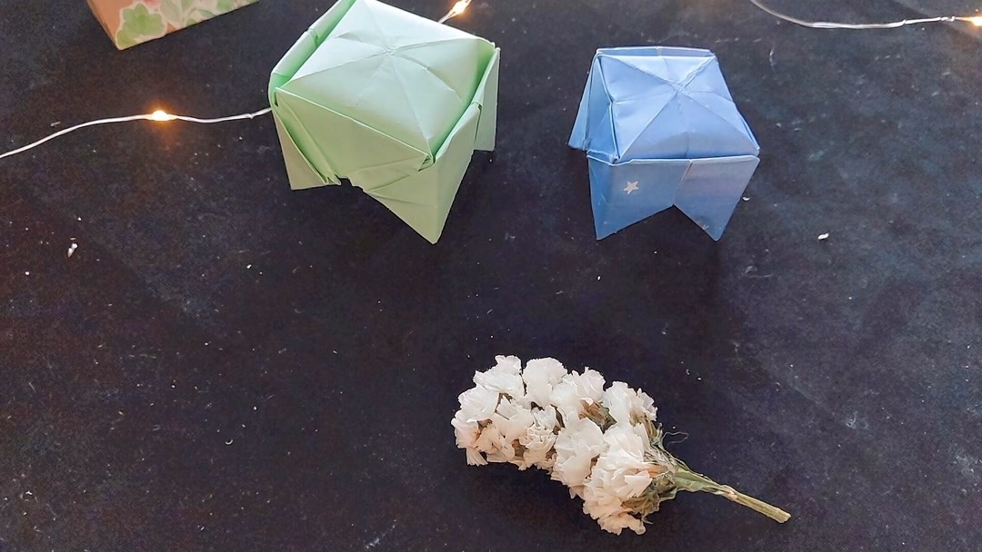 折纸迷你小凳子,折纸也可以做家具了,下次想做啥