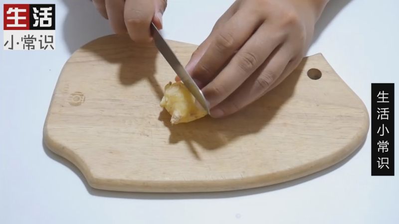 生姜加橘子皮泡水喝,没想到还有这些妙用,看完一定要告诉家里人