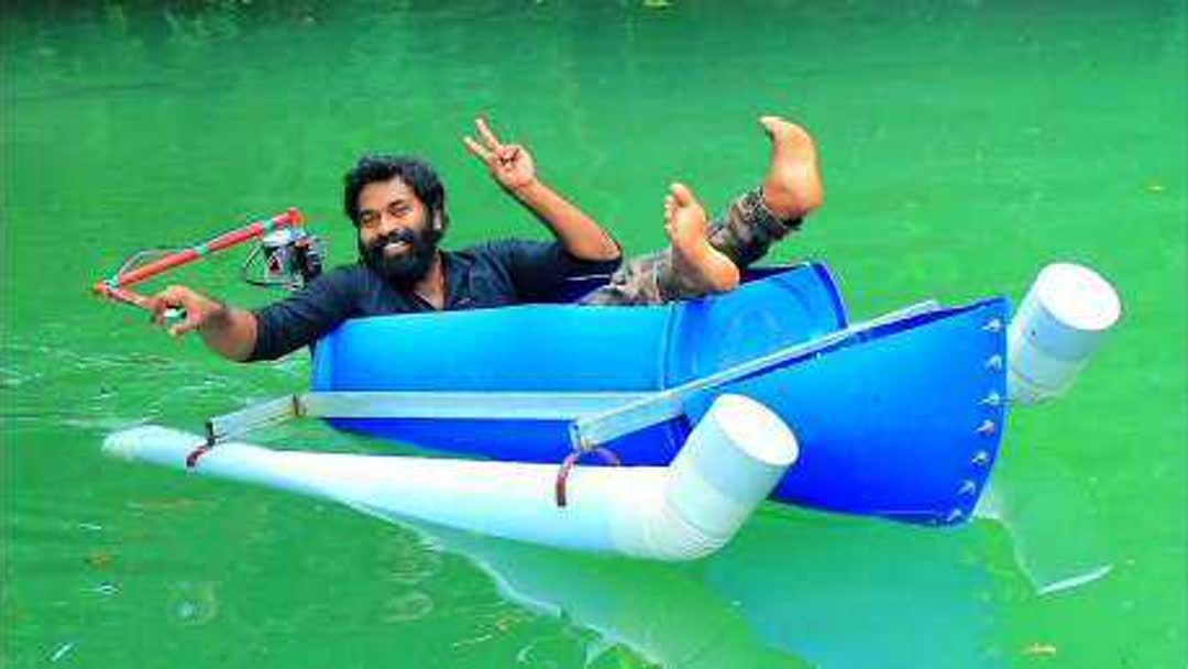 如何制作超简单的电动快艇?新奇创意手工,一起来见识下!