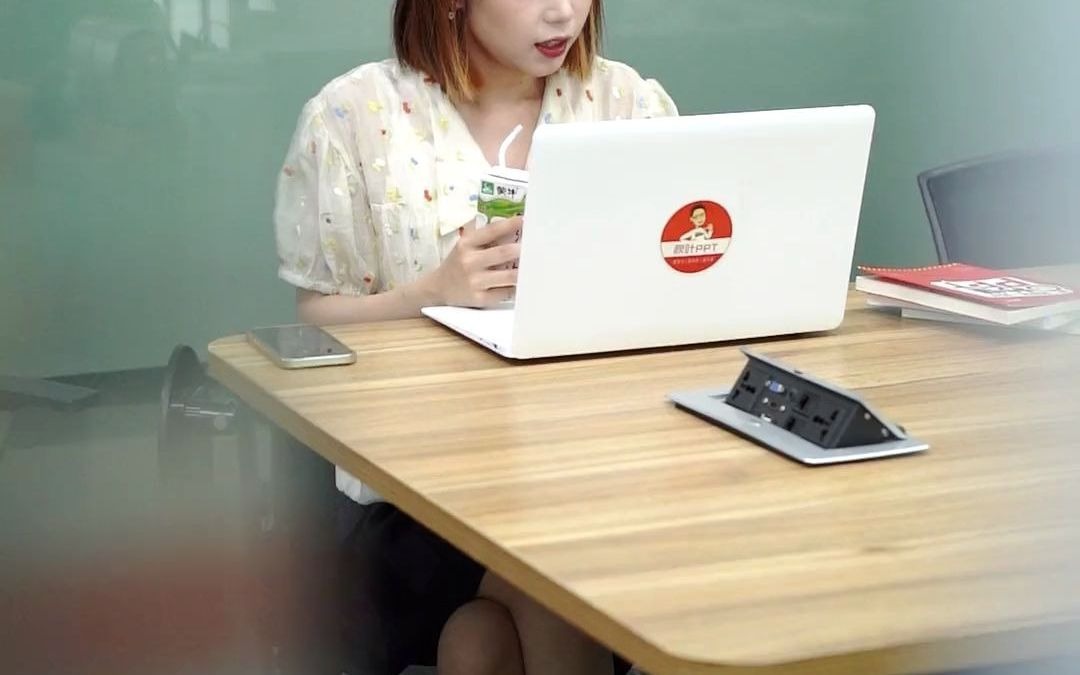 想要“花里胡哨”的PPT,只要转换【SmartArt】就能搞定!