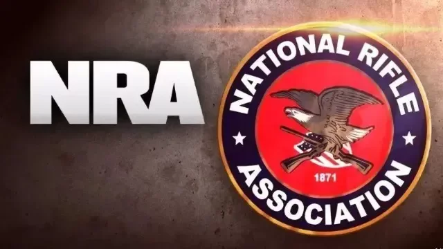 美国全国步枪协会,如何从一个安全温和的组织,演变成“全国谋杀协会...