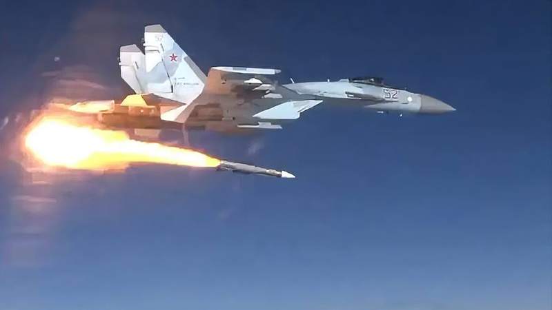 莫斯科外遭无人机袭击,俄军立马报复,摧毁乌方无人机改造车间