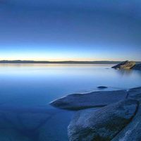 关心世界的小立 