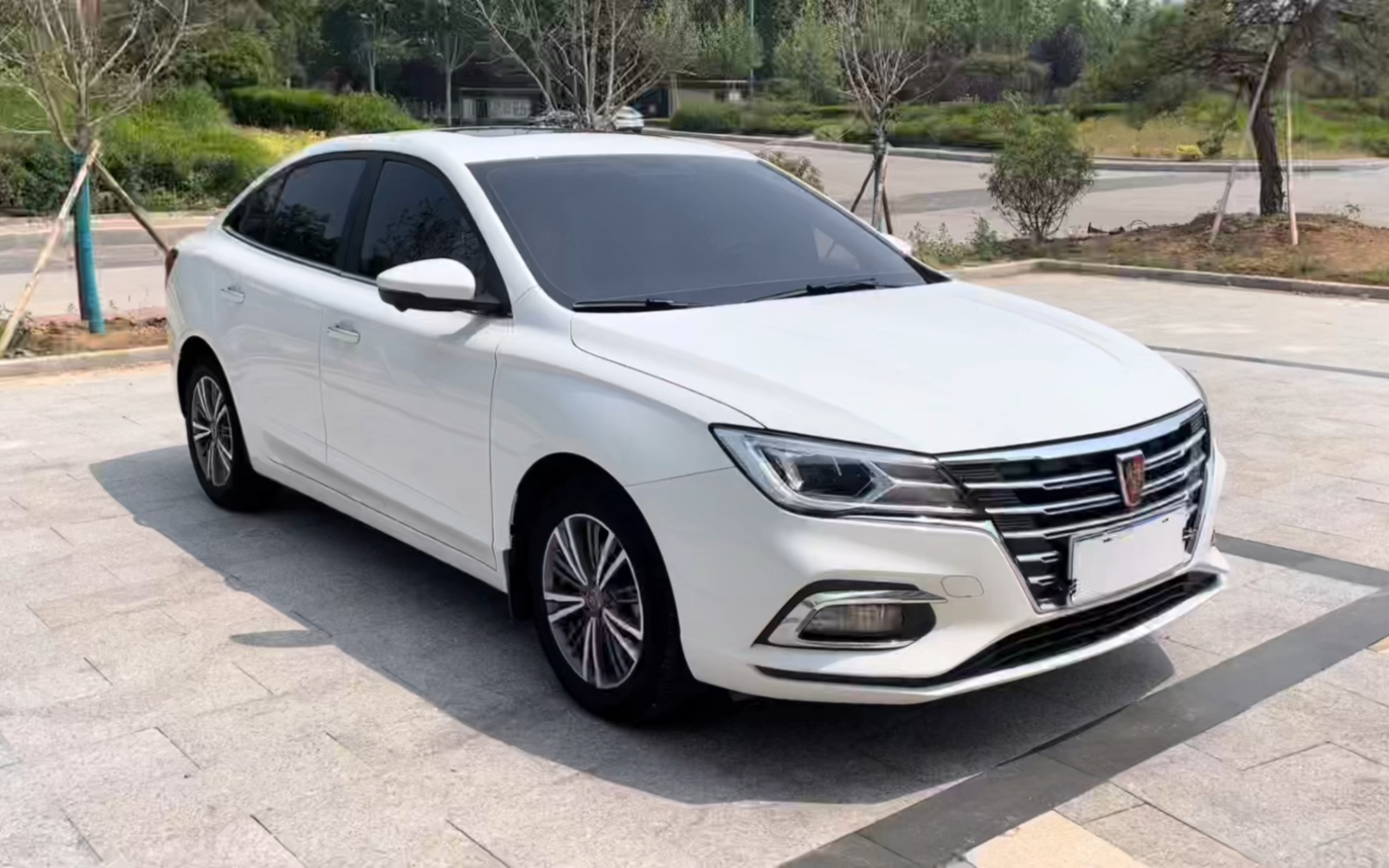 2019年荣威i5 1.5L自动4G互联朗豪版车况检测视频