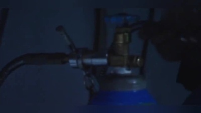 黑色郁金香周偷偷溜进氧气库,把氧气换成了一氧化碳想毒死凌