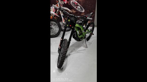 轻蜂X版越野电动自行车