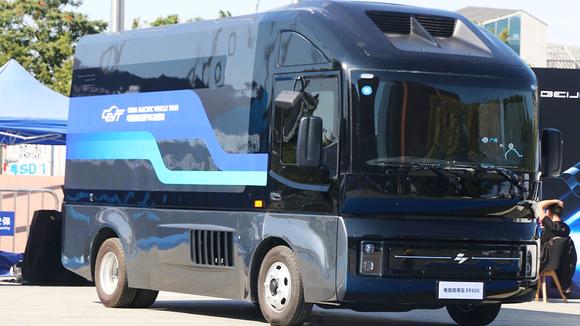 续航600公里,电咖商用车首款增程式轻卡,既能烧油又能用电