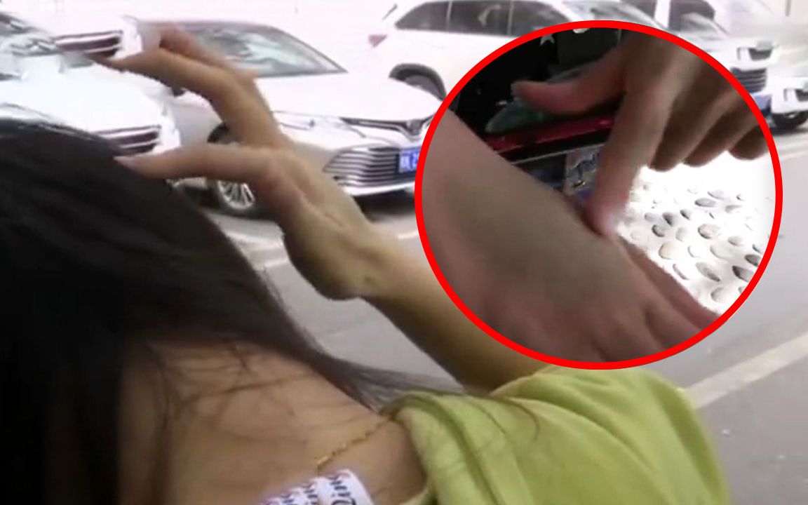 不送件上门多次被投诉,快递员暴打女客户:没有法律我能打死你!