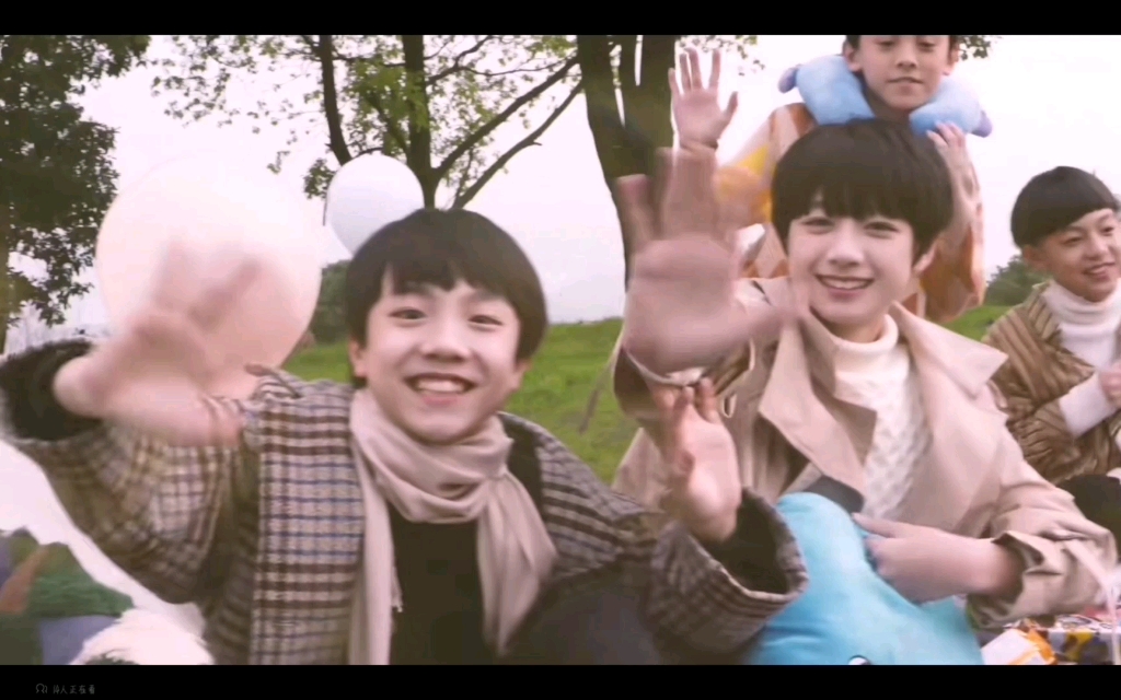 TF家族三代成长向视频/养成系既感动又无奈,我始终觉得一起长大是件...