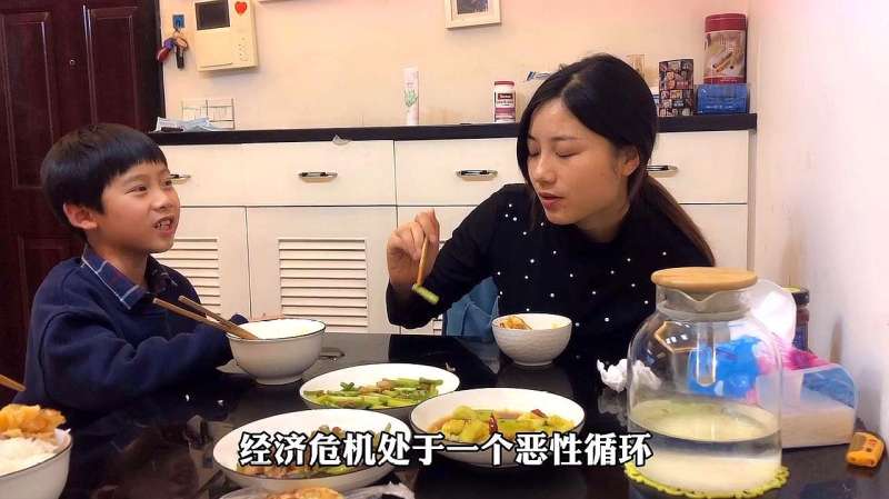 省钱计划最后一天:阿毛教导儿子要吃苦,媳妇直怼苦了三代没见富