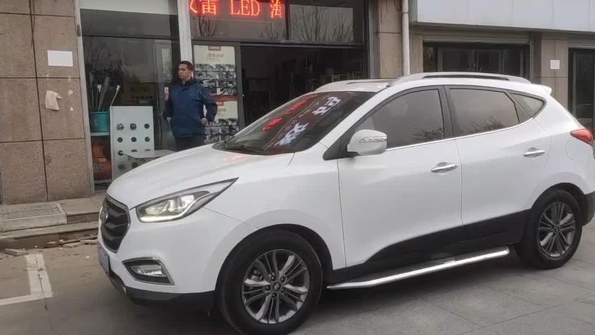 17年上牌自动挡天窗大屏导航现代ix35精品