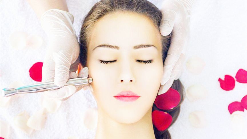 美容院专供|电动纳米微针仪器的抗衰老面部操作方法