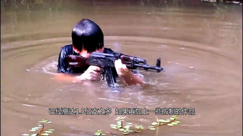 特种兵经典枪械:第1销量1.5亿支,被誉枪王,影响了半个世纪