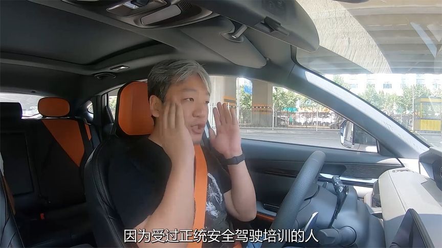 长安UNIV:10万元能有这样的驾驶体验,可以了!