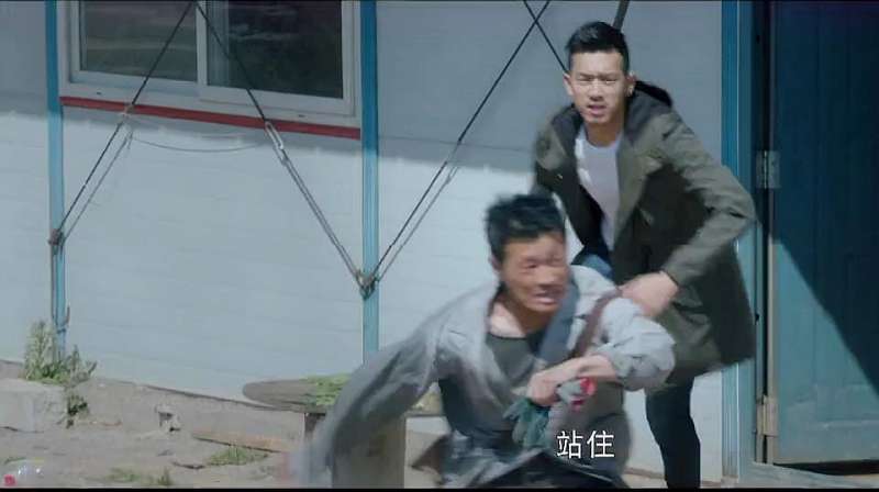 法医秦明第一季:林队排查装修工人家里,发现是变态,对其抓捕