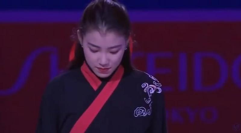 今天花样滑冰中国杯表演赛,中国冰舞选手王诗玥柳鑫宇表演《无羁》,...