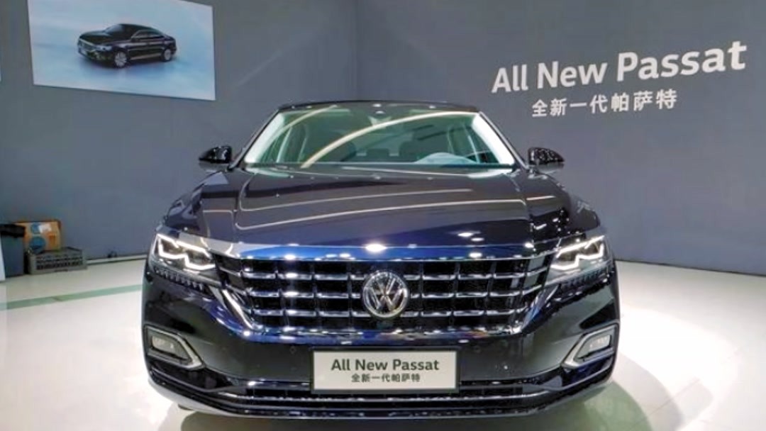 2021款“帕萨特”进店实拍,13.99万起售,丐版配置全面升级!