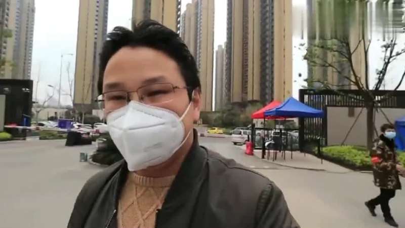湖北疫情:以为凭绿码可以出去了,结果难受想哭!