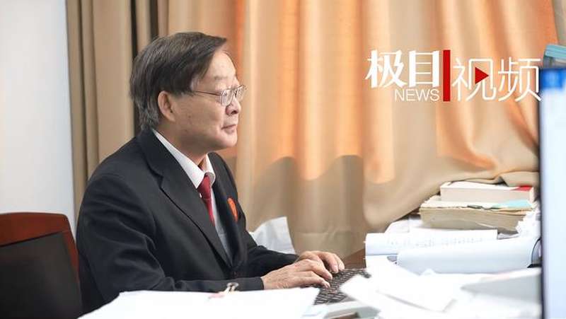 【视频】审判台上耕耘三十余载,他让当事人体会到了法律的温暖