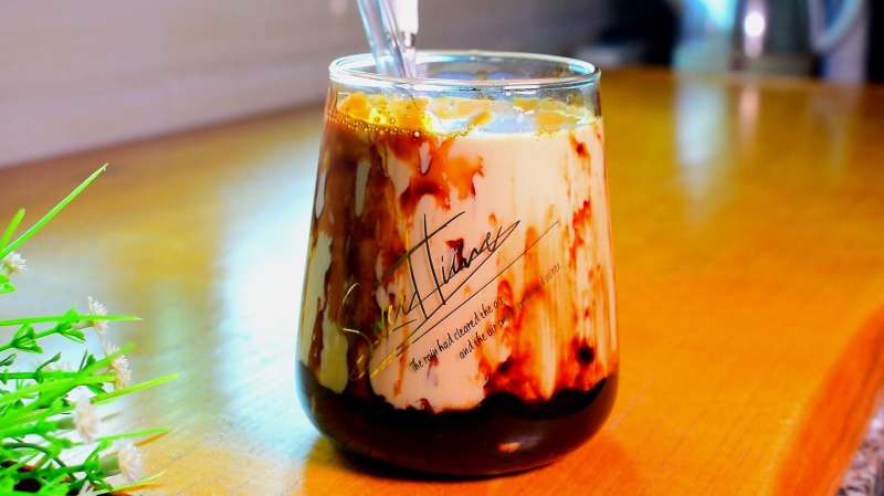 黑糖珍珠奶茶,做法简单无添加,材料家家都有,夏日冰凉太好喝了