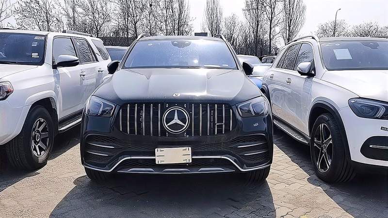 奔驰GLE53超强动力,百公里加速5.3秒,搭载轻混系统