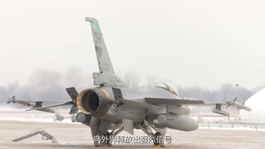 美国正值敏感时刻,伊朗秀出新型导弹,总统讲话释放强烈信号
