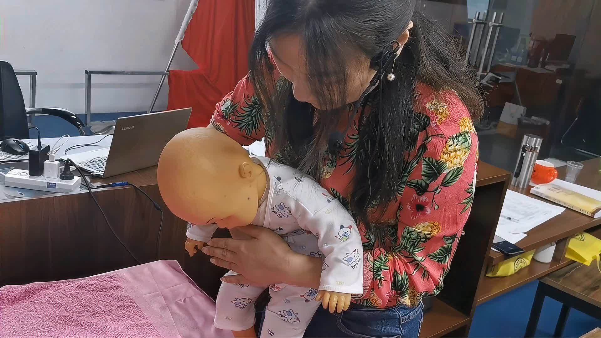 急!急!急!小儿被气管异物卡住了怎么办?