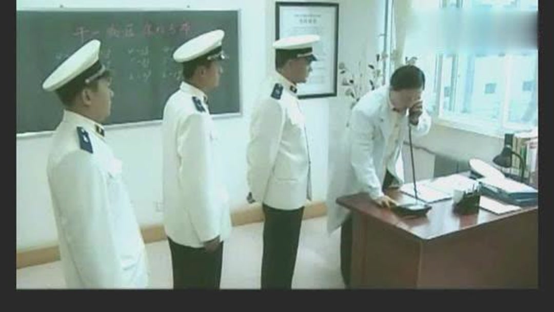 海军功臣癌症晚期医院不给安排床位,首长带一个警卫连霸气解决