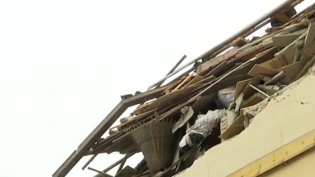 总台记者探访震中磨西镇 群众吃饭时能明显感觉到还有余震