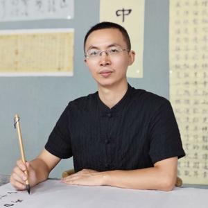 喻小波 