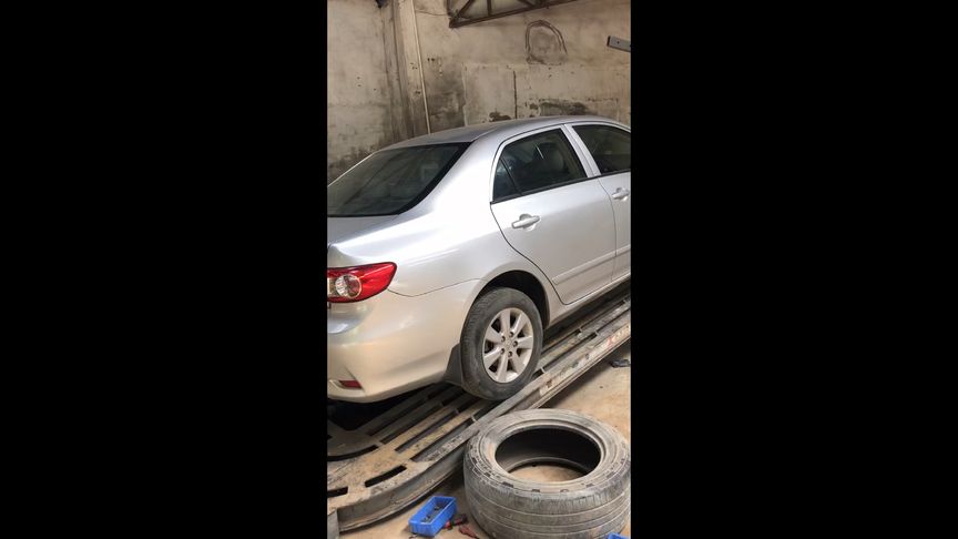 (铂金小哥) 维修丰田卡罗拉下裙,一条过,来看看效果吧!